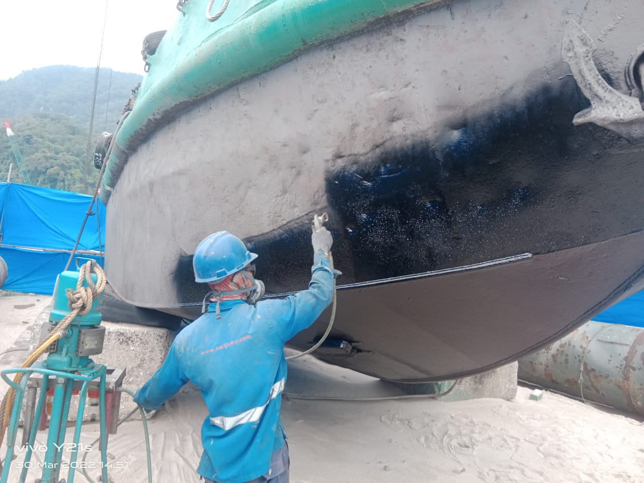 Cat Kapal Coaltar & PU | Gallery | TAM VICTORY CEMERLANG - PRODUSEN FRP ...